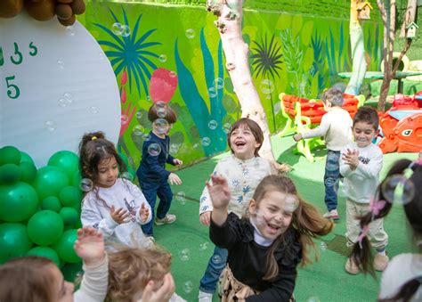 ბავშვთა ბავშვთა გასართობი ცენტრი ქენდი ლენდ Candy Land