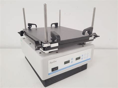 Illumina High Speed Microplate Shaker Lab