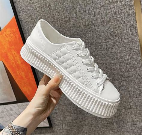 Біленькі кеди — ціна 1650 грн у каталозі Кросівки Купити жіночі речі за доступною ціною на Шафі