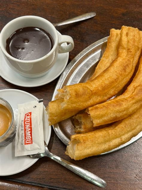 🇪🇸 홀리몰리 스페인여행 🇪🇸 Ep7 Bar El Comercio 알사버스세비야 ️그라나다 호텔 그라나다 센터 네이버 블로그