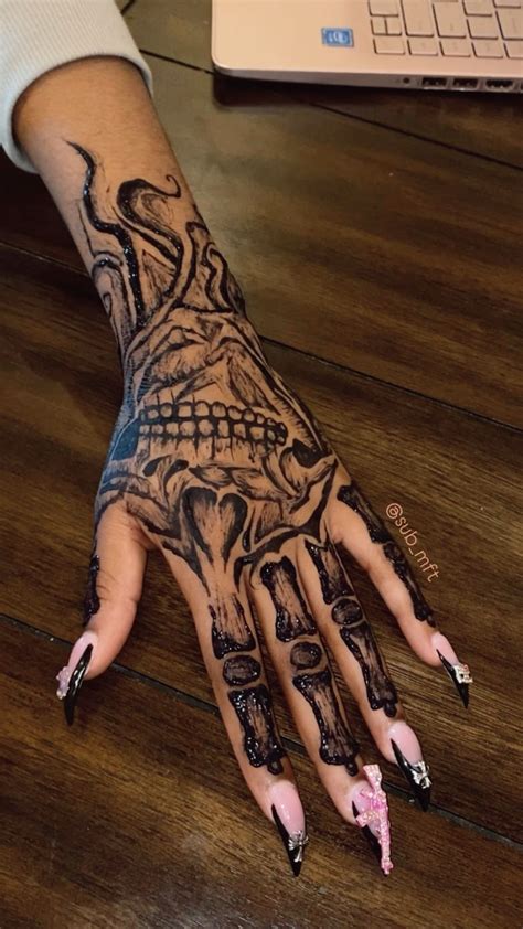Skull Jaw Bone Henna Black Hand Tattoos For Women Cute Henna