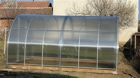 Висококачествени оранжерии и парници с поликарбонат