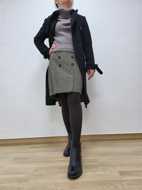 블랙 캐시미어 트렌치 스타일의 클래식한 더블코트와 체크스커트로 페미닌한 겨울 스타일링 2022년 12월17일 코디 네이버 블로그
