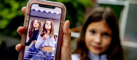 Los Niños Y Adolescentes Eligen Tiktok Como Su Red Social Preferida