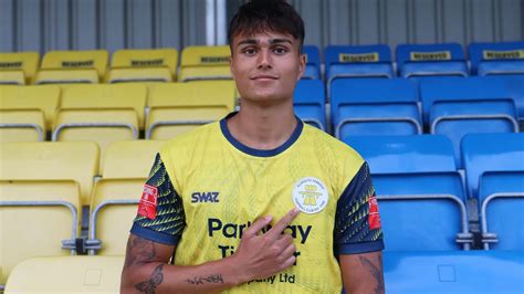 Jake Smith Signs For Parkway Plymouth Parkway Fc