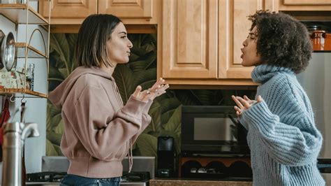 8 Things Truly Authentic People Find Irritating According To Psychology Yourtango