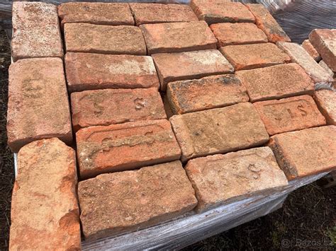 Pálená Cihla Hradec Králové Bazoš Cz