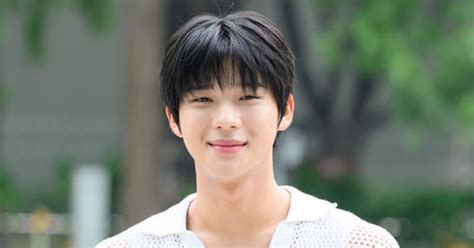 문상민 출근길 순수 미소 [사진]