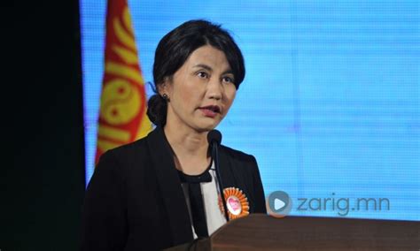 Б Оюунгэрэл Монголын бүх сумын дотуур байранд ариун цэврийн хэрэглэлийн хайрцаг байршуулна