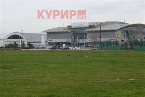 „ПИЛЕ НЕ СМЕЕ ДА ПРЕЛЕТА“ Курир во обиколка на салата „Борис Трајковски“ полицијата бара од