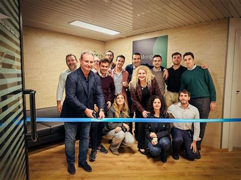 Mongodb On Linkedin Lifeatmongodb