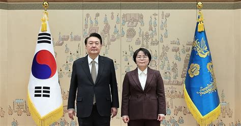 윤석열 대통령 박지현 주마다가스카르 대사 신임장 수여