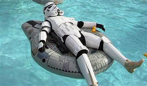 Stormtrooper Relaxing In Pool Star Wars Memes Star Wars Pictures Star Wars Fandom
