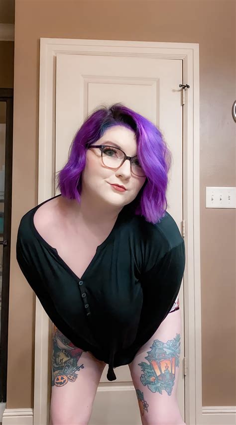 Purple People Eater 💜😈 Scrolller