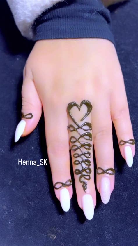 آموزش نقش حنا در دست طراحی با حنا روی دست