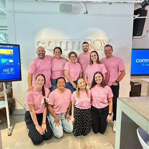 Onwednesdayswewearpink Commbox