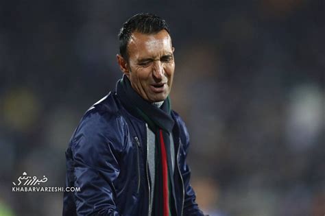 عکس صحنه‌ای که در بازی استقلال پیکان دیده نشد رضا عنایتی به داور