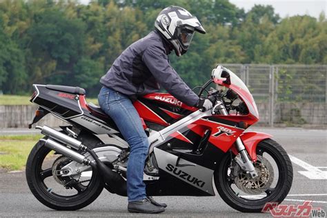 今こそ乗りたい絶版名車！45psを叩き出す2ストレプリカマシン「rgv250ガンマ」 自動車情報誌「ベストカー」