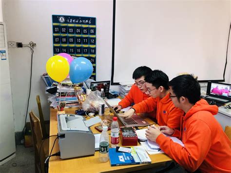 信息工程学院参加acm Icpc上海、南京、济南区域赛