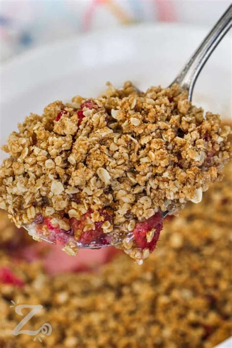 Raspberry Crisp A Delicious Sweet Tart Dessert Our Zesty Life
