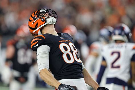 Bengals Te Mike Gesicki Has Hilarious Reaction To Having The Same