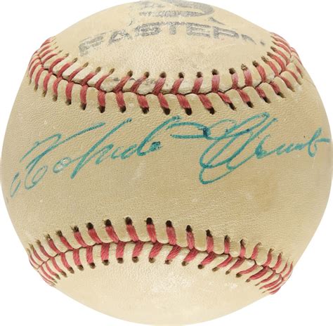 Superb Roberto Clemente Single Signed Baseball Psa Nm Mt 8 Auto
