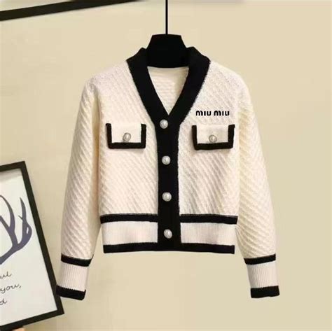 Комплект одежды Женский Miu Miu Повседневный бежевый размер 42 Хлопок рост 150 180 Карманы