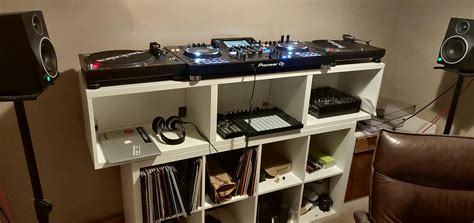 Setup For Taller People BestÅ On Top Of A Kallax Rdjsetups