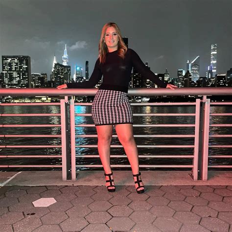 Tairy Ynoas Feet