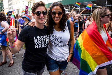 Nsfw Photos Thousands Of Lesbians Take Over Fifth Ave For Nyc Dyke
