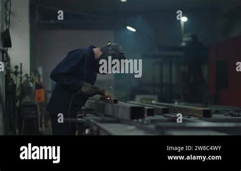 Arc Weld Torch Stock Videos And Footage Hd And 4k Video Clips Alamy