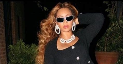 Beyonce Drives Fans Wild With Sexy Snaps As She Breaks Her Social Media Silence Mirror Online