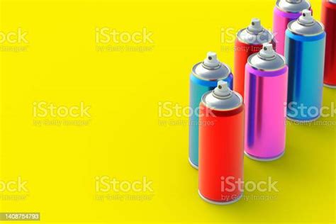 스프레이 페인트의 금속 캔 헤어 스프레이 또는 래커 소독제 분무기 개조 장비 에어로졸 용기의 가스 거리 예술을위한 도구 공간을 복사합니다 3d 일러스트레이션 0명에 대한