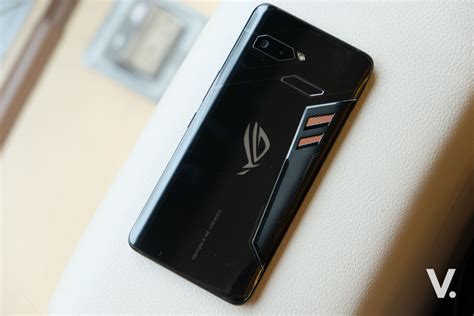 ASUS ROG Phone Is The Worlds Most Bad Ass Gaming Smartphone