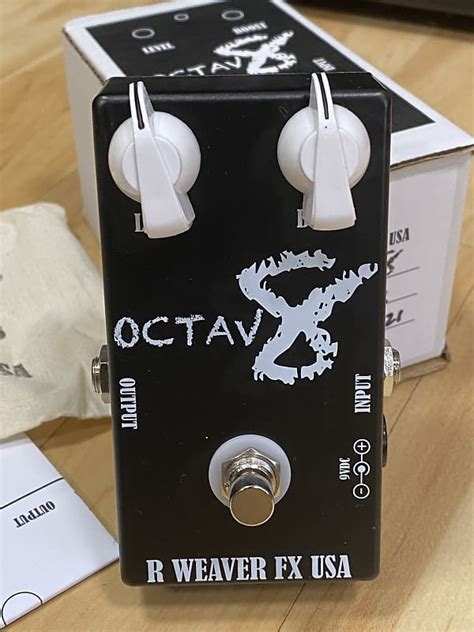 R Weaver FX Octav Octave Fuzz Reverb