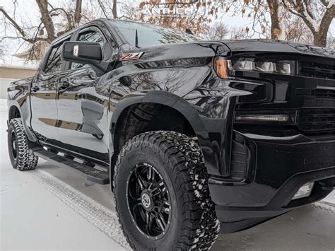 2019 Chevrolet Silverado 1500 Wheel Offset Aggressive 1 Outside