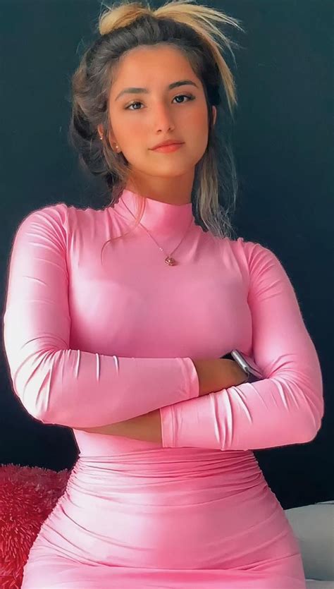 Mari Borges é A Nova Agenciada Da Aloha Influencer Tv Seja