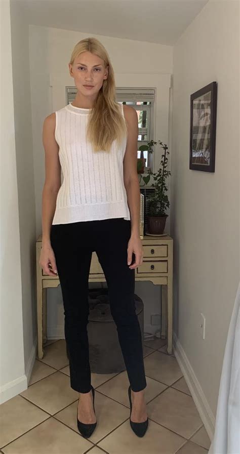 Pin By Creative On Ming Wang Resort 22 Fashion Ming Wang Capri Pants