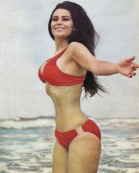 Mexican Showgirl Rossy Mendoza At The Time She Was Dubbed “the Worlds