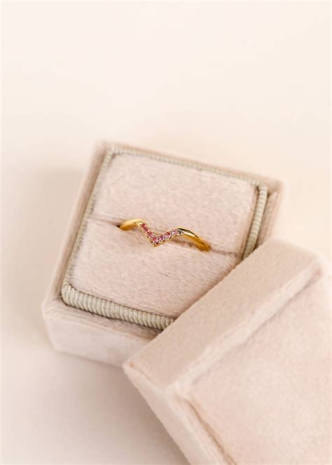 Jaxkelly Ring Pink Lambda