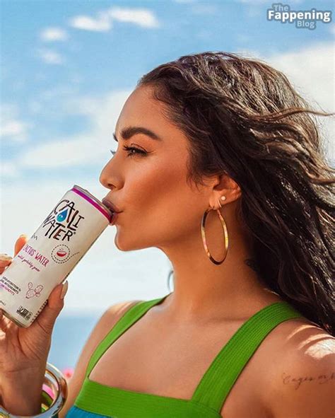 Vanessa Hudgens Sexy 14 Photos Fappenism