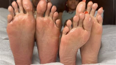 Double Oily Soles Zafeetllc And 100ktoes Dallasfootmodels