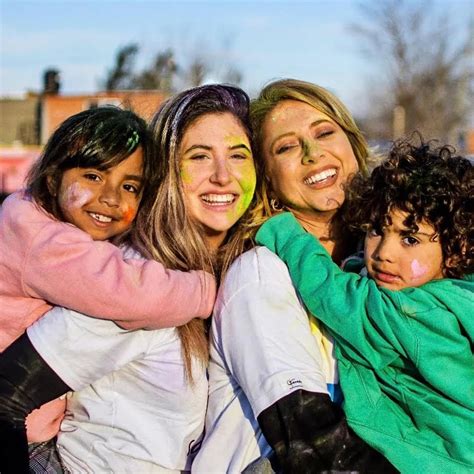 Realizan Una Colecta Solidaria Para Conseguir Que 100 000 Niños Reciban Un Plato De Comida En El