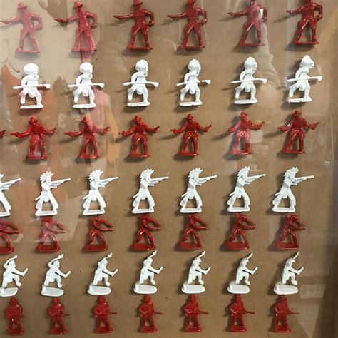 Timmee Plastic Army Men Red White And Blue Soldier Figures American Flag