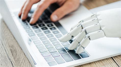 ソースコードの続きを自動補完するgithub copilotに「著作権で保護されたコードを出力している」という指摘が寄せられる gigazine