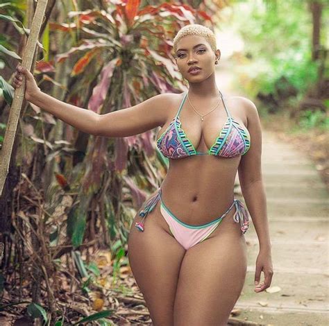 Random Thickness ShesFreaky