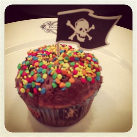 Le Bois Sucré Arrr Pirate Booty Cupcakes With Hidden Treasure Inside