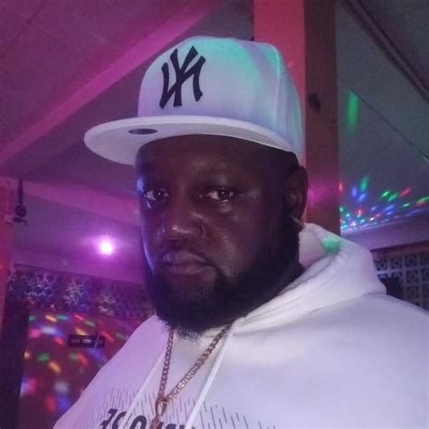 Bain Browne Bain Browne • Threads Say More