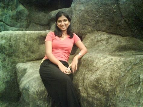 Walakea Simple Girl Photo