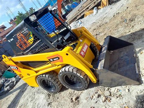Bobcat 605 Bobcat Skid Steer Wheel Loader Special Vehicles Heavy Vehicles On Carousell